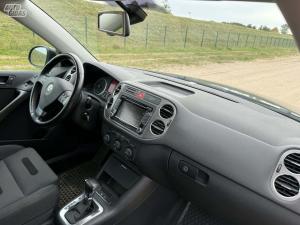 Melns Volkswagen Touran 2009 Mažeikiai, ar dzinēja tilpumu 2.00 L un nobraukumu 174 tūkst. km par 6200 €, foto 27 vietnē AUTOMOTO.COM.LV
