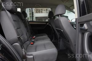 Black Volkswagen Touran 2009 in Riga, with an engine capacity of 2.00 L and mileage of 293 thousand km for 5495 €, photo 15 on AUTOMOTO.COM.LV