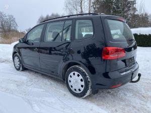 Melns Volkswagen Touran 2010 Biržai, ar dzinēja tilpumu 1.60 L un nobraukumu 314 tūkst. km par 3950 €, foto 3 vietnē AUTOMOTO.COM.LV