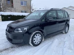 Melns Volkswagen Touran 2010 Biržai, ar dzinēja tilpumu 1.60 L un nobraukumu 314 tūkst. km par 3950 €, foto 6 vietnē AUTOMOTO.COM.LV