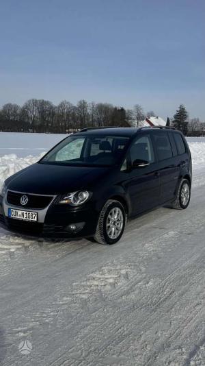Melns Volkswagen Touran 2010 Biržai, ar dzinēja tilpumu 1.39 L un nobraukumu 215 tūkst. km par 3200 €, foto 6 vietnē AUTOMOTO.COM.LV