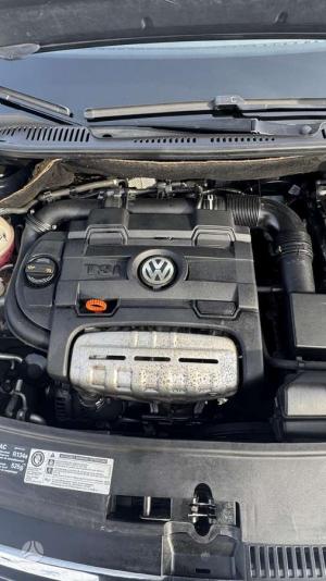 Melns Volkswagen Touran 2010 Biržai, ar dzinēja tilpumu 1.39 L un nobraukumu 215 tūkst. km par 3200 €, foto 14 vietnē AUTOMOTO.COM.LV
