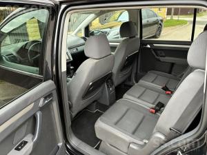 Melns Volkswagen Touran 2010 Daugavpils, ar dzinēja tilpumu 1.90 L un nobraukumu 0 tūkst. km par 4950 €, foto 12 vietnē AUTOMOTO.COM.LV