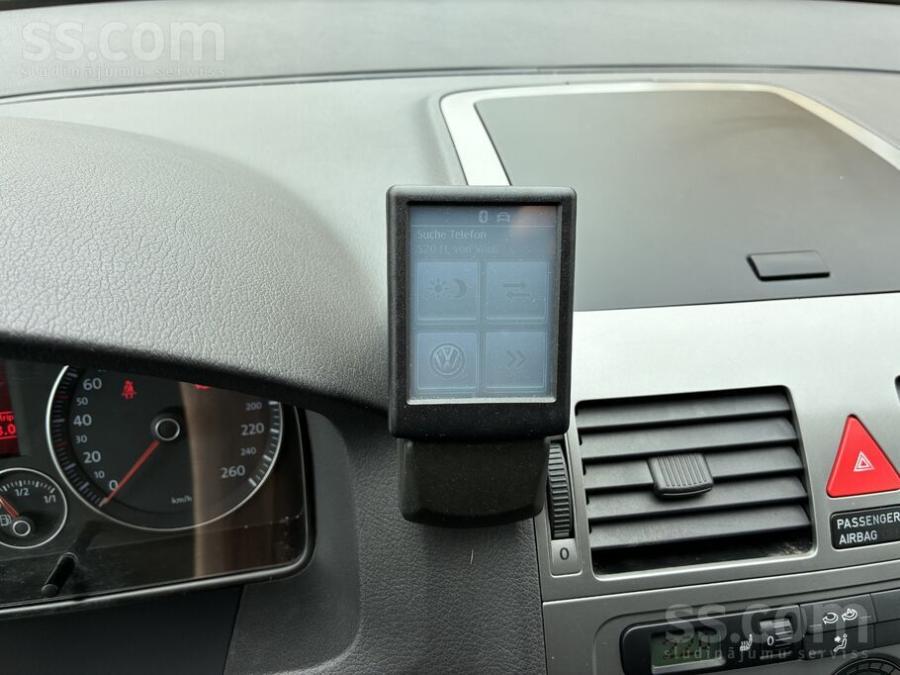 Melns Volkswagen Touran 2010 Daugavpils, ar dzinēja tilpumu 1.90 L un nobraukumu 0 tūkst. km par 4950 €, foto 18 vietnē AUTOMOTO.COM.LV