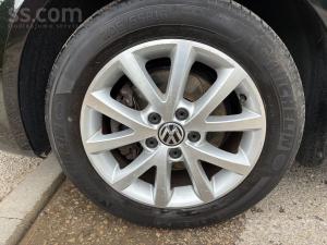 Melns Volkswagen Touran 2010 Daugavpils, ar dzinēja tilpumu 1.90 L un nobraukumu 0 tūkst. km par 4950 €, foto 22 vietnē AUTOMOTO.COM.LV
