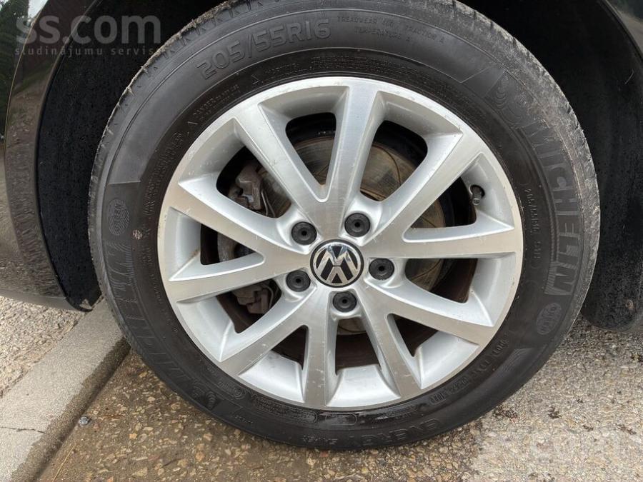 Melns Volkswagen Touran 2010 Daugavpils, ar dzinēja tilpumu 1.90 L un nobraukumu 0 tūkst. km par 4950 €, foto 22 vietnē AUTOMOTO.COM.LV