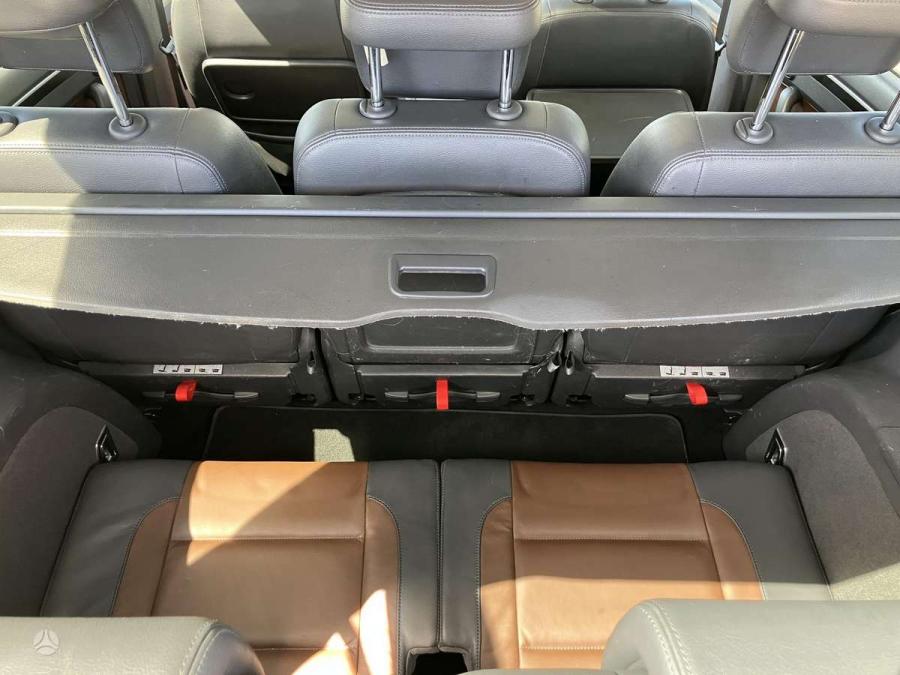 Black Volkswagen Touran 2010 in Taurage, with an engine capacity of 1.39 L and mileage of 220 thousand km for 5000 €, photo 30 on AUTOMOTO.COM.LV