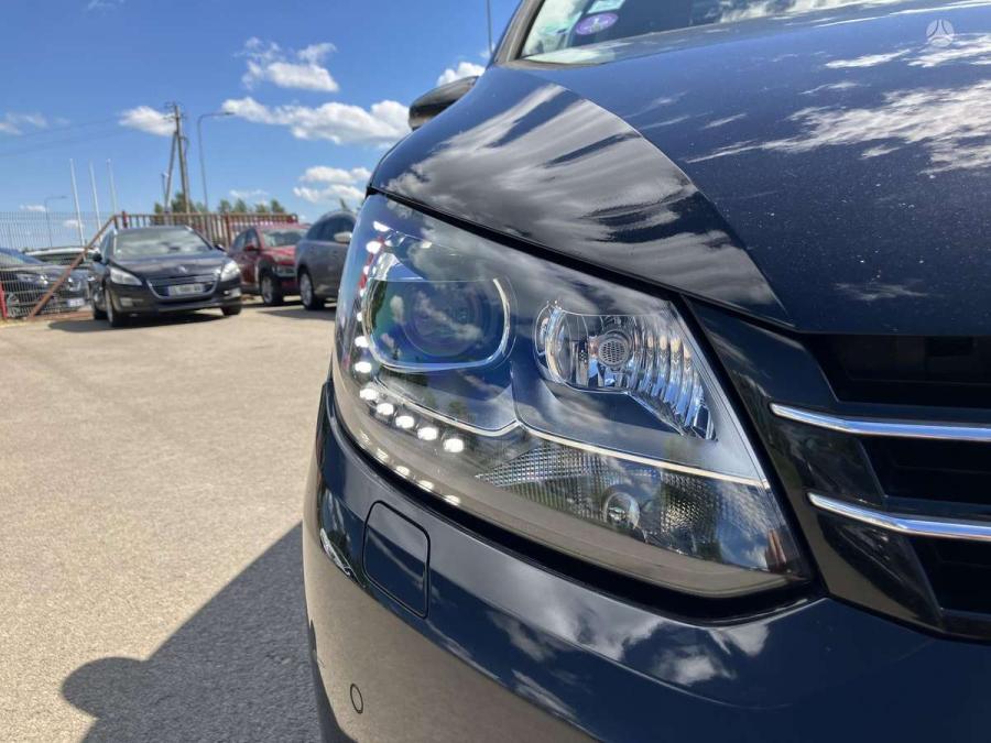 Black Volkswagen Touran 2010 in Taurage, with an engine capacity of 1.39 L and mileage of 220 thousand km for 5000 €, photo 39 on AUTOMOTO.COM.LV