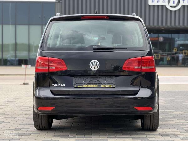 Black Volkswagen Touran 2010 in Siauliai, with an engine capacity of 1.60 L and mileage of 254 thousand km for 6100 €, photo 5 on AUTOMOTO.COM.LV