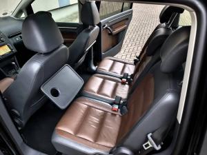 Melns Volkswagen Touran 2010 Jelgava, ar dzinēja tilpumu 1.40 L un nobraukumu 221 tūkst. km par 6990 €, foto 17 vietnē AUTOMOTO.COM.LV