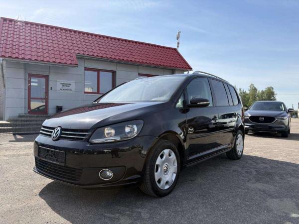 Melns Volkswagen Touran 2010 Radviliškis, ar dzinēja tilpumu 1.60 L un nobraukumu 342 tūkst. km par 5650 €, foto 1 vietnē AUTOMOTO.COM.LV