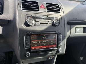 Melns Volkswagen Touran 2010 Radviliškis, ar dzinēja tilpumu 1.60 L un nobraukumu 342 tūkst. km par 5650 €, foto 16 vietnē AUTOMOTO.COM.LV