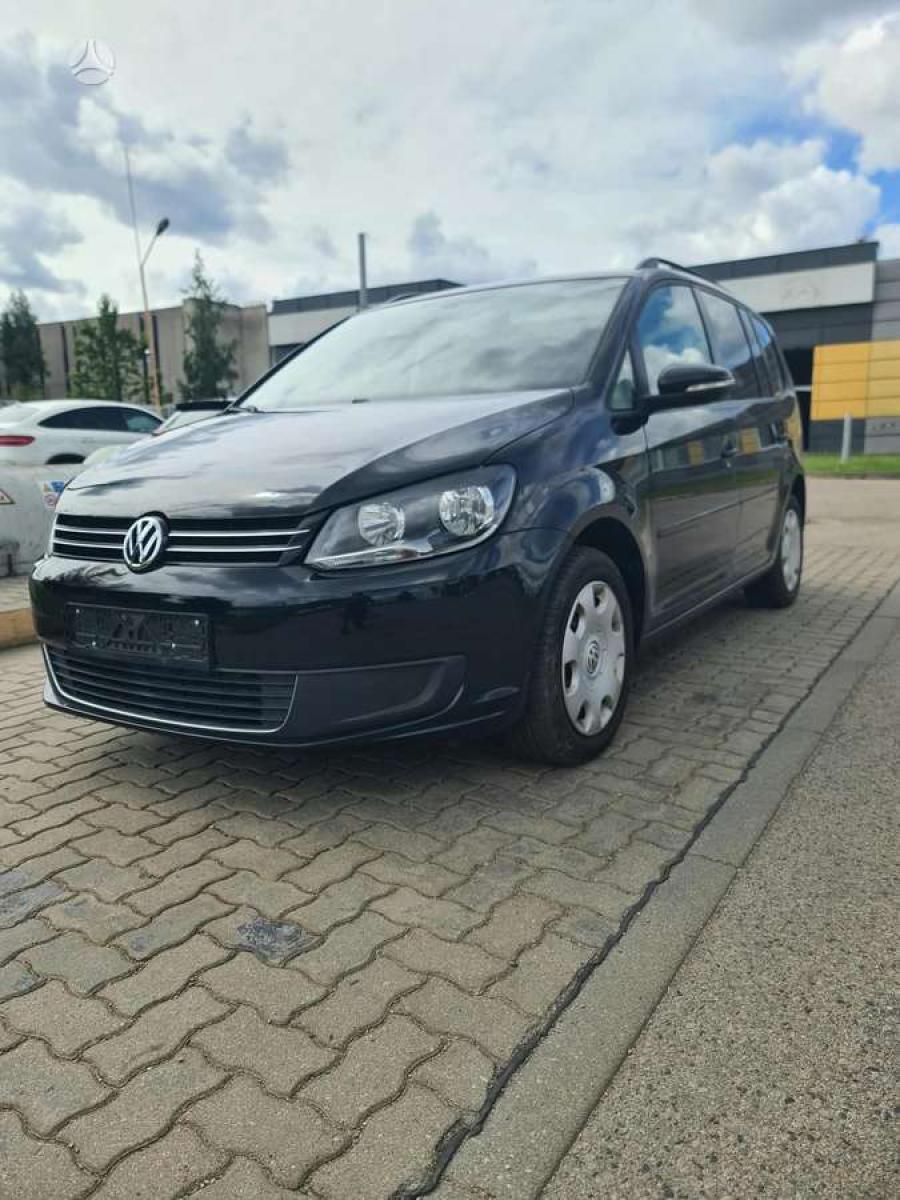 Melns Volkswagen Touran 2010 Kauņa, ar dzinēja tilpumu 1.39 L un nobraukumu 250 tūkst. km par 3700 €, foto 3 vietnē AUTOMOTO.COM.LV
