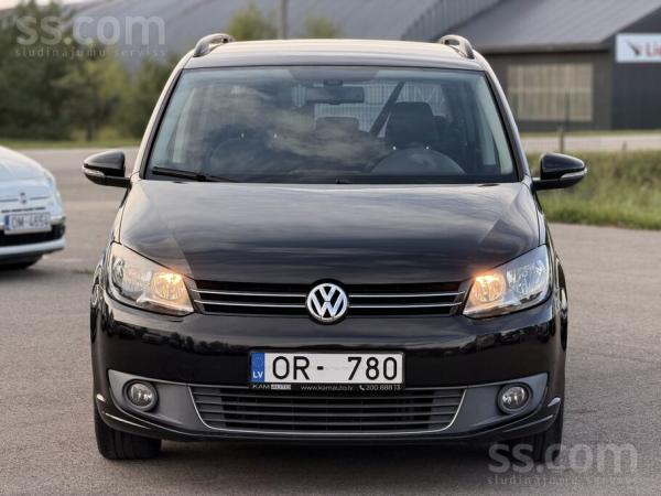 Black Volkswagen Touran 2010 in Ogre, with an engine capacity of 2.00 L and mileage of 192 thousand km for 7200 €, photo 9 on AUTOMOTO.COM.LV