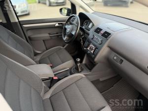 Melns Volkswagen Touran 2010 Ogre, ar dzinēja tilpumu 2.00 L un nobraukumu 192 tūkst. km par 7200 €, foto 17 vietnē AUTOMOTO.COM.LV