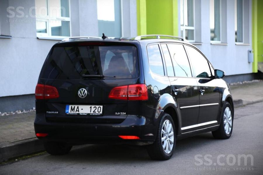 Melns Volkswagen Touran 2010 Rīga, ar dzinēja tilpumu 2.00 L un nobraukumu 325 tūkst. km par 3795 €, foto 7 vietnē AUTOMOTO.COM.LV