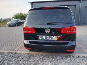 Black Volkswagen Touran 2010 in Saldus, with an engine capacity of 2.00 L and mileage of 275 thousand km for 5400 €, photo 8 on AUTOMOTO.COM.LV