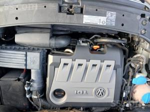 Black Volkswagen Touran 2010 in Saldus, with an engine capacity of 2.00 L and mileage of 275 thousand km for 5400 €, photo 15 on AUTOMOTO.COM.LV