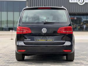 Melns Volkswagen Touran 2010 Šauļi, ar dzinēja tilpumu 1.60 L un nobraukumu 254 tūkst. km par 5400 €, foto 6 vietnē AUTOMOTO.COM.LV