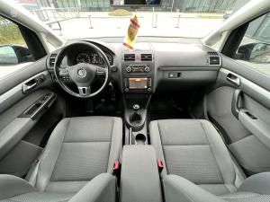 Melns Volkswagen Touran 2010 Šauļi, ar dzinēja tilpumu 1.60 L un nobraukumu 254 tūkst. km par 5400 €, foto 14 vietnē AUTOMOTO.COM.LV