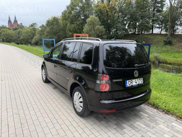 Фольксваген Туран 2010 в Резекне на AUTOMOTO.COM.LV Черный Фольксваген Туран 2010 в Резекне, объемом двигателя 1.40 л и пробегом 0 тыс. км за 4250 €, фото 7 на AUTOMOTO.COM.LV