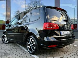 Black Volkswagen Touran 2011 in Kaisiadorys, with an engine capacity of 1.97 L and mileage of 280 thousand km for 6200 €, photo 8 on AUTOMOTO.COM.LV