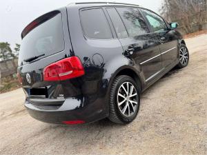 Melns Volkswagen Touran 2011 Viļņa, ar dzinēja tilpumu 1.60 L un nobraukumu 277 tūkst. km par 4500 €, foto 3 vietnē AUTOMOTO.COM.LV
