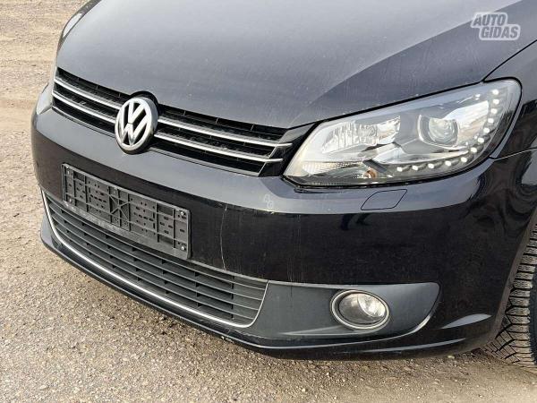 Melns Volkswagen Touran 2011 Kėdainiai, ar dzinēja tilpumu 2.00 L un nobraukumu 255 tūkst. km par 6299 €, foto 8 vietnē AUTOMOTO.COM.LV