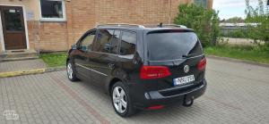 Black Volkswagen Touran 2011 in Anyksciai, with an engine capacity of 1.60 L and mileage of 225 thousand km for 6150 €, photo 5 on AUTOMOTO.COM.LV