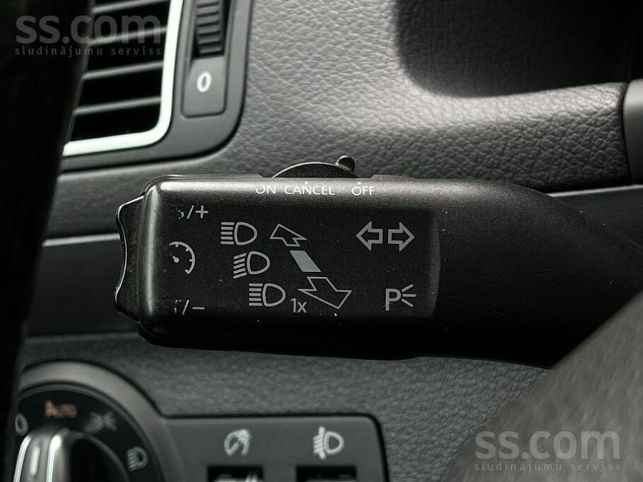Melns Volkswagen Touran 2011 Rīga, ar dzinēja tilpumu 1.40 L un nobraukumu 0 tūkst. km par 4799 €, foto 14 vietnē AUTOMOTO.COM.LV