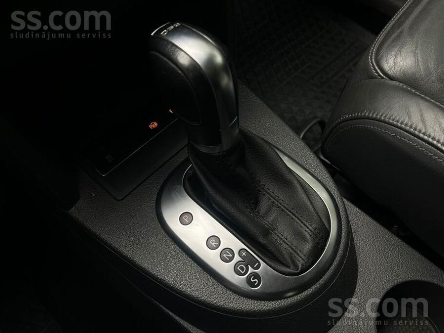 Melns Volkswagen Touran 2011 Rīga, ar dzinēja tilpumu 1.40 L un nobraukumu 0 tūkst. km par 4799 €, foto 21 vietnē AUTOMOTO.COM.LV