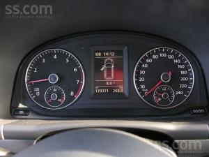 Черный Фольксваген Туран 2011 в Рига, объемом двигателя 1.40 л и пробегом 0 тыс. км за 5100 €, фото 12 на AUTOMOTO.COM.LV