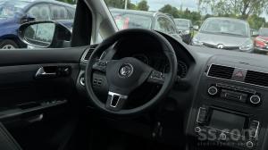 Melns Volkswagen Touran 2011 Rīga, ar dzinēja tilpumu 1.60 L un nobraukumu 242 tūkst. km par 7490 €, foto 13 vietnē AUTOMOTO.COM.LV