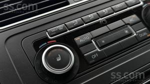 Melns Volkswagen Touran 2011 Rīga, ar dzinēja tilpumu 1.60 L un nobraukumu 242 tūkst. km par 7490 €, foto 18 vietnē AUTOMOTO.COM.LV