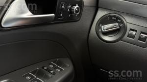Melns Volkswagen Touran 2011 Rīga, ar dzinēja tilpumu 1.60 L un nobraukumu 242 tūkst. km par 7490 €, foto 22 vietnē AUTOMOTO.COM.LV