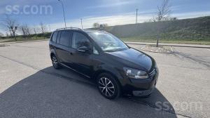 Melns Volkswagen Touran 2011 Daugavpils, ar dzinēja tilpumu 1.60 L un nobraukumu 260 tūkst. km par 5450 €, foto 8 vietnē AUTOMOTO.COM.LV