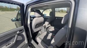 Melns Volkswagen Touran 2011 Daugavpils, ar dzinēja tilpumu 1.60 L un nobraukumu 260 tūkst. km par 5450 €, foto 14 vietnē AUTOMOTO.COM.LV