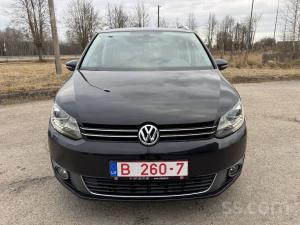 Melns Volkswagen Touran 2011 Ogre, ar dzinēja tilpumu 2.00 L un nobraukumu 222 tūkst. km par 7500 €, foto 7 vietnē AUTOMOTO.COM.LV