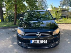 Melns Volkswagen Touran 2011 Rīga, ar dzinēja tilpumu 1.60 L un nobraukumu 0 tūkst. km par 4800 €, foto 3 vietnē AUTOMOTO.COM.LV
