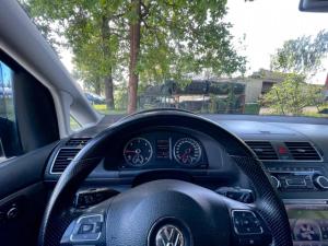 Melns Volkswagen Touran 2011 Rīga, ar dzinēja tilpumu 1.60 L un nobraukumu 0 tūkst. km par 4800 €, foto 12 vietnē AUTOMOTO.COM.LV