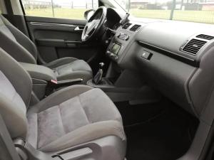 Black Volkswagen Touran 2011 in Saldus, with an engine capacity of 1.40 L and mileage of 207 thousand km for 6500 €, photo 8 on AUTOMOTO.COM.LV