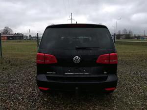 Black Volkswagen Touran 2011 in Saldus, with an engine capacity of 1.40 L and mileage of 207 thousand km for 6500 €, photo 13 on AUTOMOTO.COM.LV