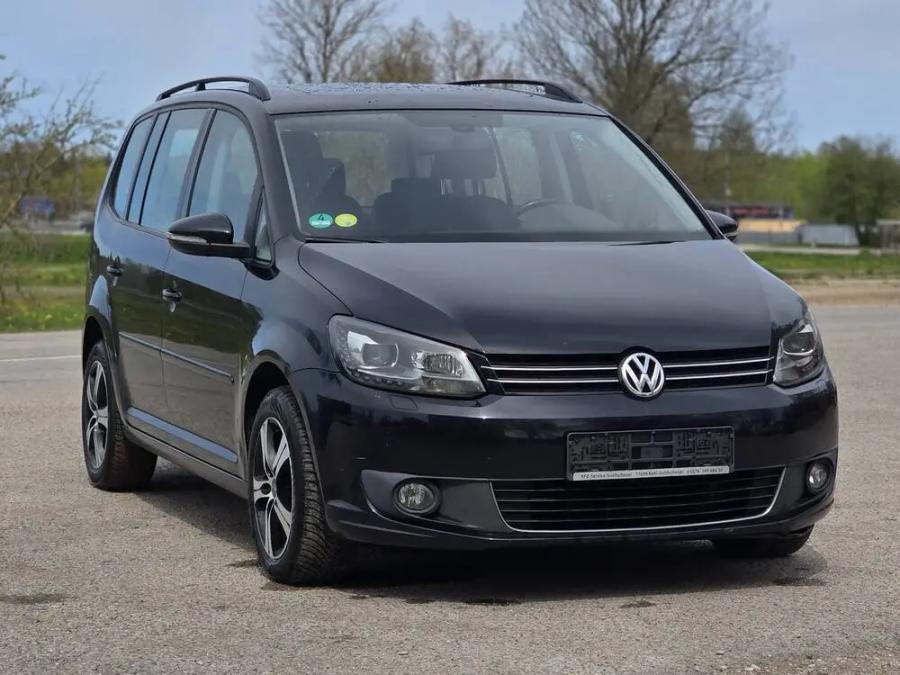 Melns Volkswagen Touran 2011 Grobiņa, ar dzinēja tilpumu 1.20 L un nobraukumu 213 tūkst. km par 4750 €, foto 5 vietnē AUTOMOTO.COM.LV