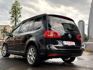 Melns Volkswagen Touran 2011 Kauņa, ar dzinēja tilpumu 1.60 L un nobraukumu 233 tūkst. km par 6100 €, foto 5 vietnē AUTOMOTO.COM.LV