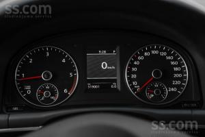Black Volkswagen Touran 2011 in Riga, with an engine capacity of 2.00 L and mileage of 319 thousand km for 5490 €, photo 19 on AUTOMOTO.COM.LV