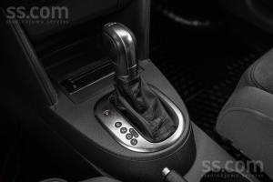 Black Volkswagen Touran 2011 in Riga, with an engine capacity of 2.00 L and mileage of 319 thousand km for 5490 €, photo 22 on AUTOMOTO.COM.LV