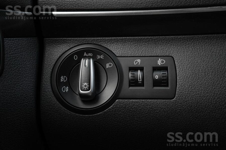 Black Volkswagen Touran 2011 in Riga, with an engine capacity of 2.00 L and mileage of 319 thousand km for 5490 €, photo 27 on AUTOMOTO.COM.LV