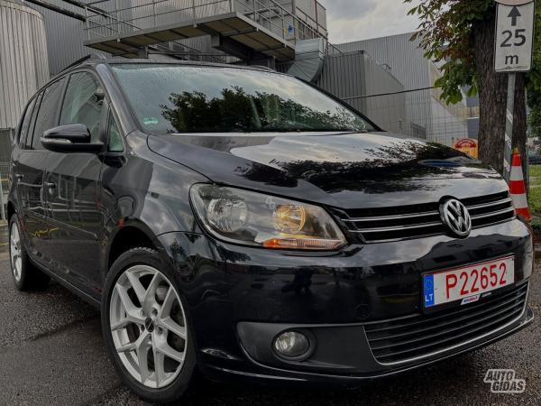 Melns Volkswagen Touran 2011 Kauņa, ar dzinēja tilpumu 1.60 L un nobraukumu 233 tūkst. km par 5900 €, foto 1 vietnē AUTOMOTO.COM.LV