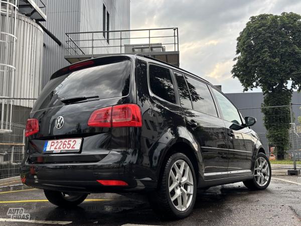 Melns Volkswagen Touran 2011 Kauņa, ar dzinēja tilpumu 1.60 L un nobraukumu 233 tūkst. km par 5900 €, foto 8 vietnē AUTOMOTO.COM.LV