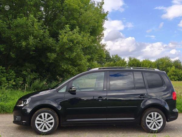 Melns Volkswagen Touran 2011 Kėdainiai, ar dzinēja tilpumu 1.60 L un nobraukumu 213 tūkst. km par 5700 €, foto 5 vietnē AUTOMOTO.COM.LV